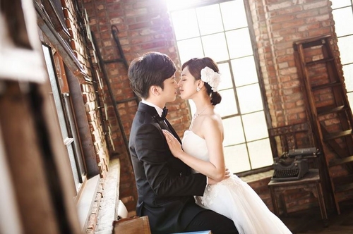 아프리카 시상식 대상 BJ 효근, 미모의 아내 이신애 '눈길' | JTBC 뉴스