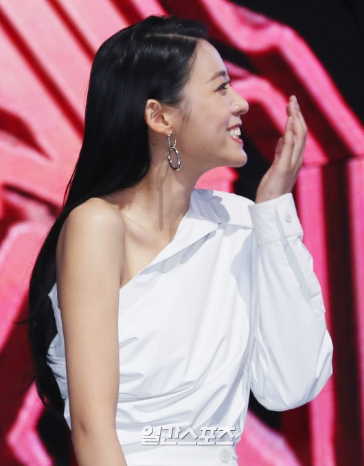 [포토] Aoa 설현 빵 터진 어깨여신 Jtbc 뉴스