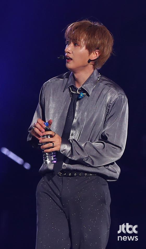 '2022 SM타운 라이브' 은혁 "최근 가족의 소중함 알게 돼" | JTBC 뉴스