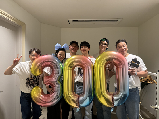 추석 접수 '베테랑2' 눈 깜짝할 새 300만 신바람 | JTBC 뉴스