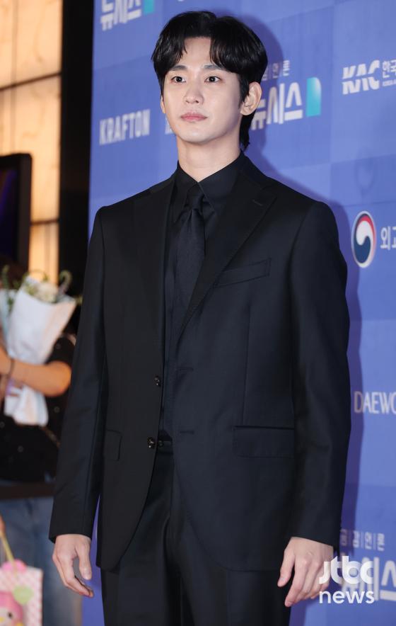 입 뗀 김수현 측 "명백한 근거 바탕으로 내주 입장 밝힐 것" | JTBC 뉴스